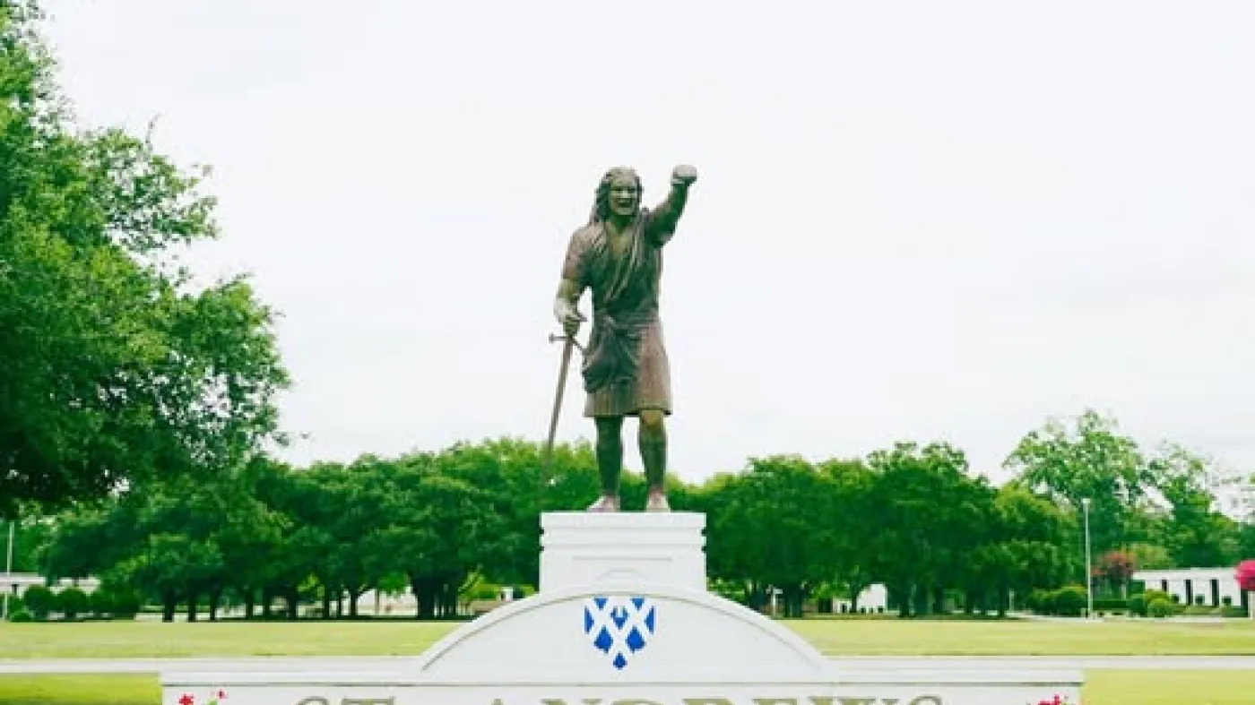 St. Andrews University announces the closing of its campus in ...